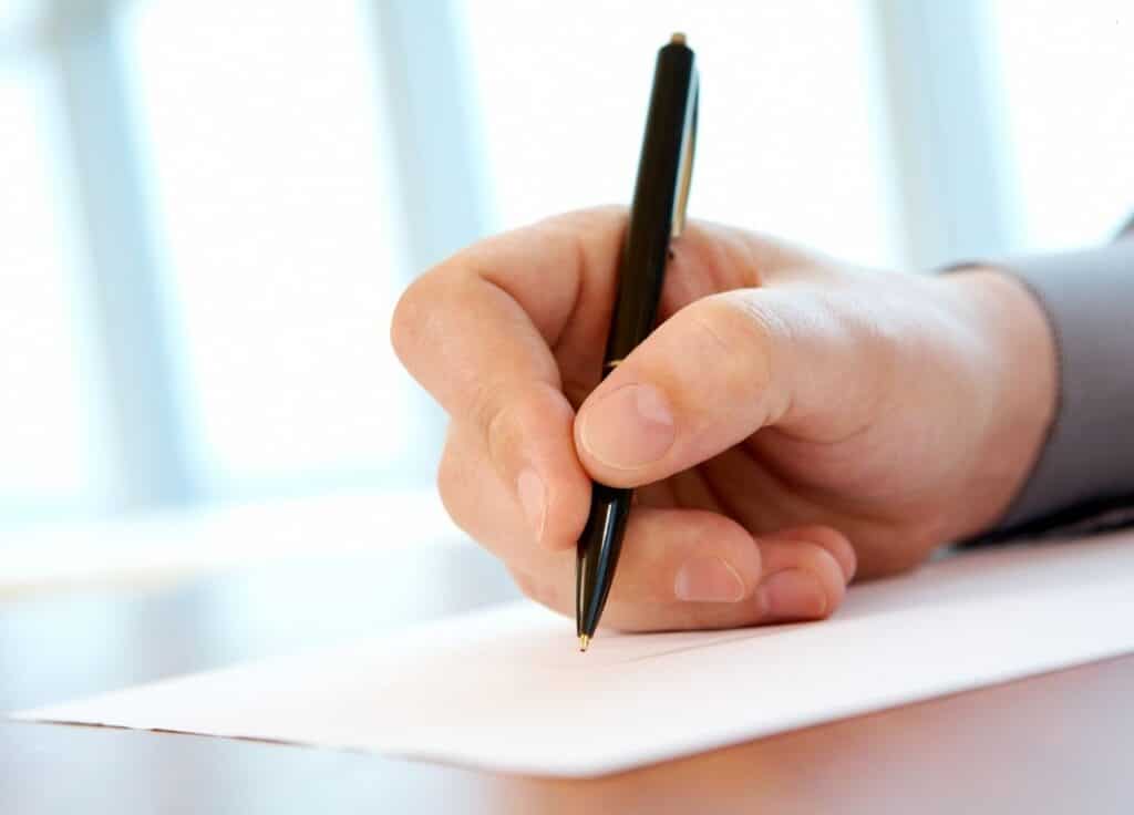 How to Write a notice to tenant to clean property